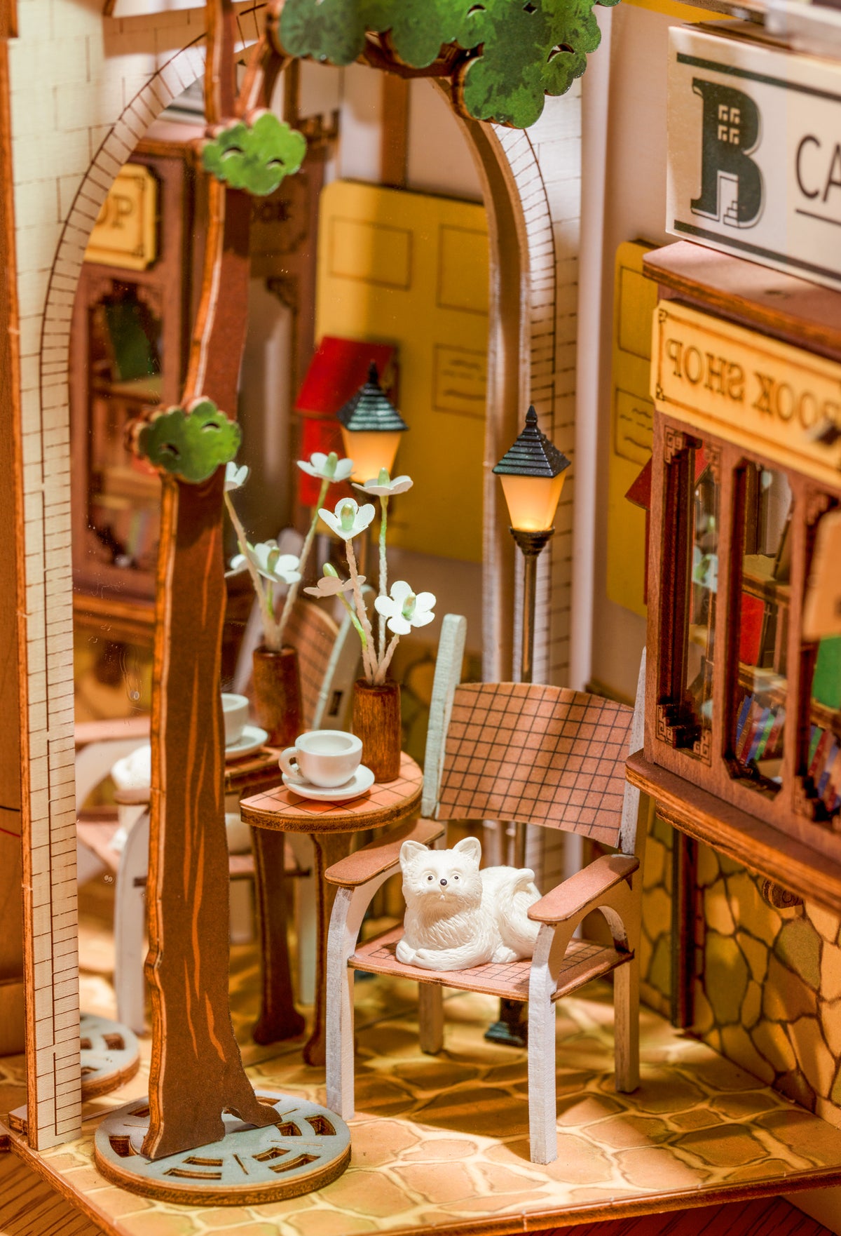Puzzle 3D miniatura Robotime Book Nook - Sunshine Town TGB02 - Wood and ...